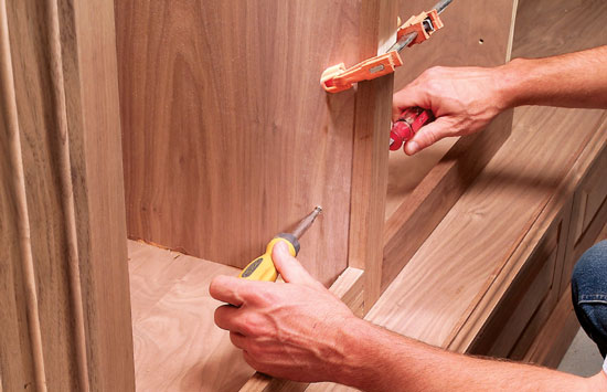 Grand Walnut Bookcase | Popular Woodworking