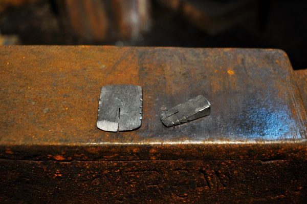 Hanging and Wedging a Wooden Handle – Part 2 | Popular Woodworking