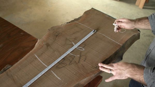 Simple Live-Edge Slab Table | Popular Woodworking