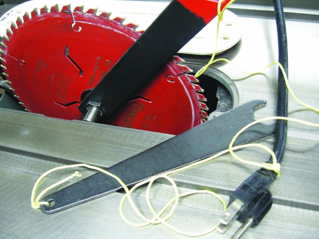 Blade Change Safety System | Popular Woodworking