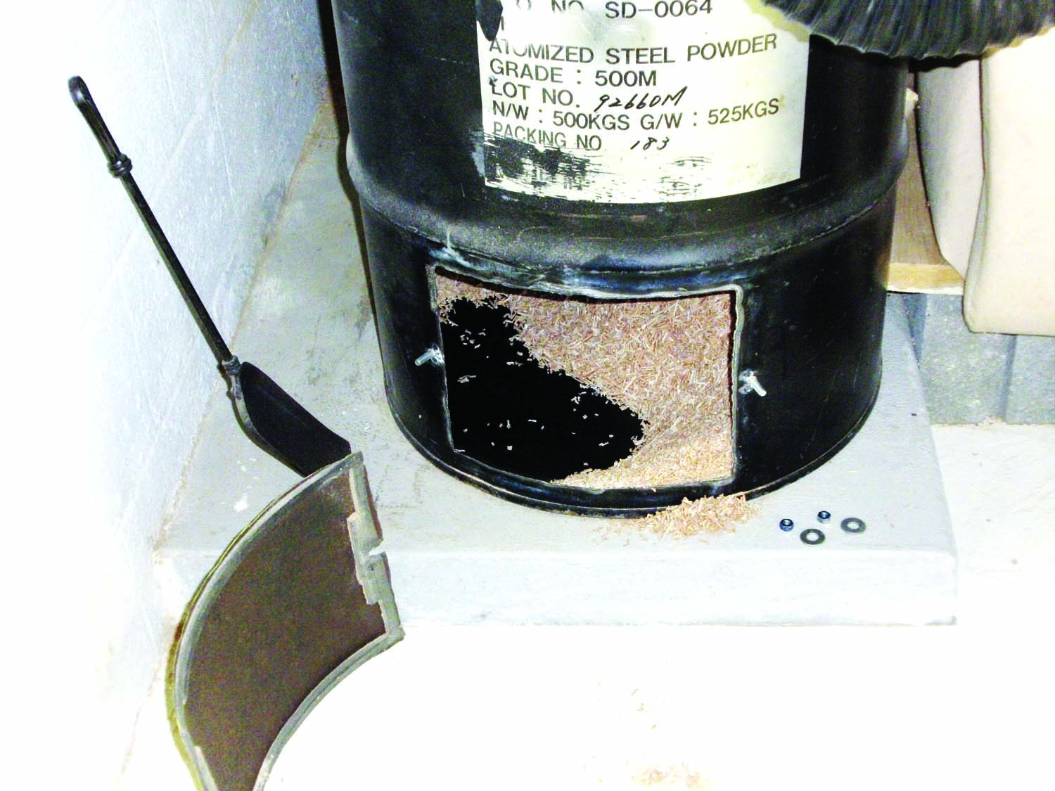 Dust Collector Trap Door | Popular Woodworking