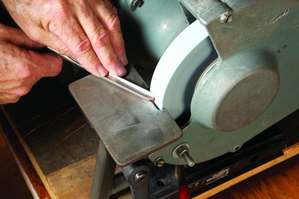 The Detail/Spindle Gouge | Popular Woodworking