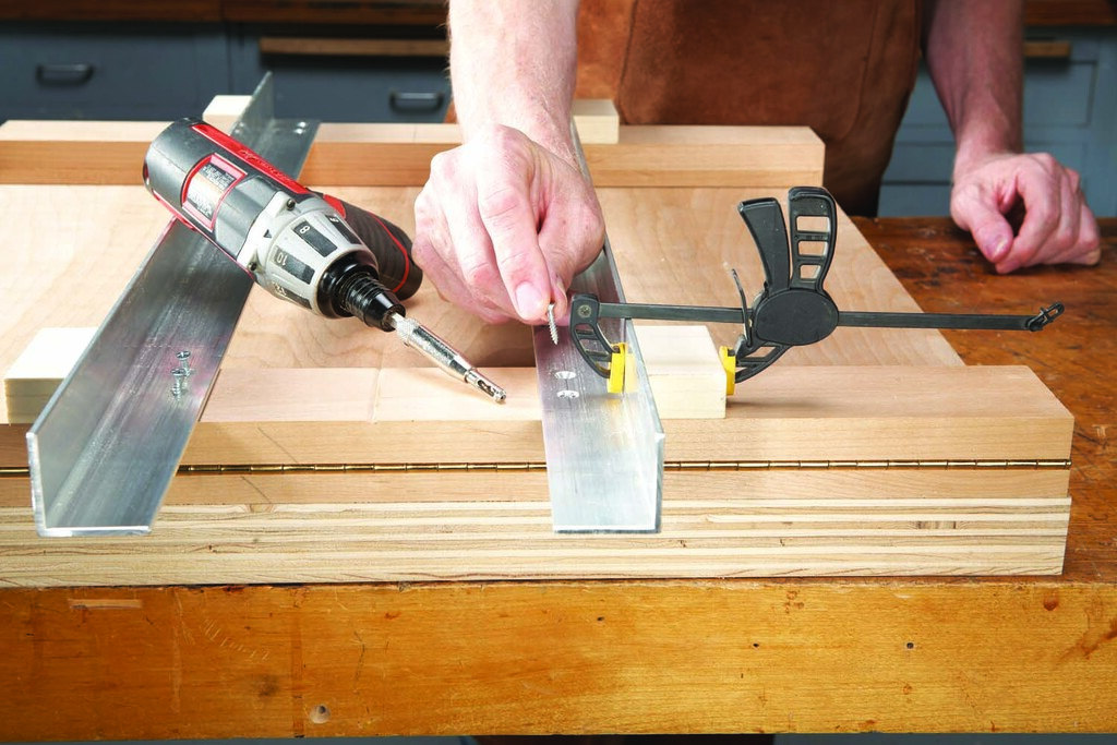 Radial Router Jig | Popular Woodworking