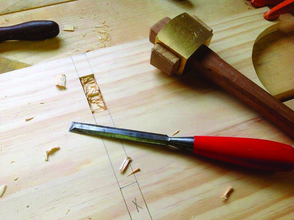 Painted Bucket Bench | Popular Woodworking