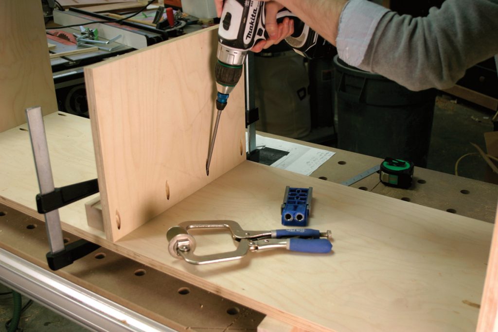 Easy Storage Bench | Popular Woodworking