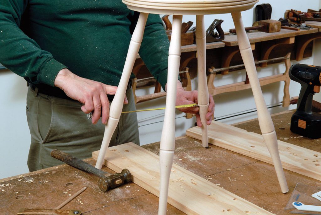 Windsor Shop Stool | Popular Woodworking