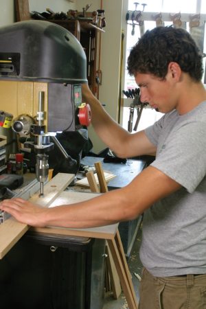 Knockdown Computer Desk | Popular Woodworking