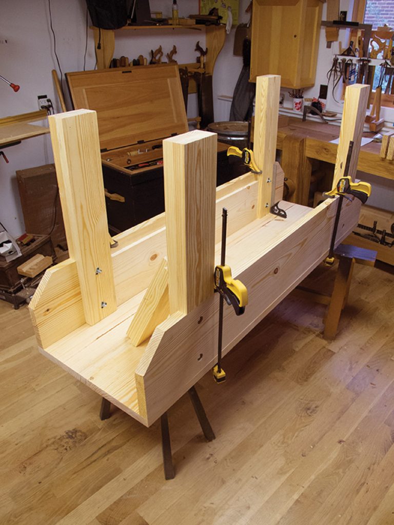 Knockdown English Workbench | Popular Woodworking