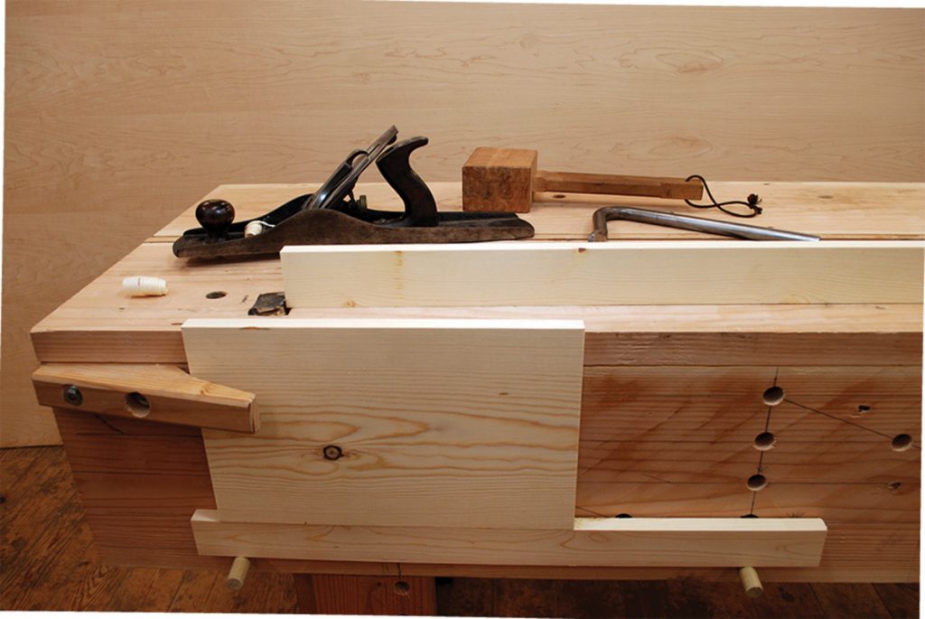 Knockdown English Workbench | Popular Woodworking