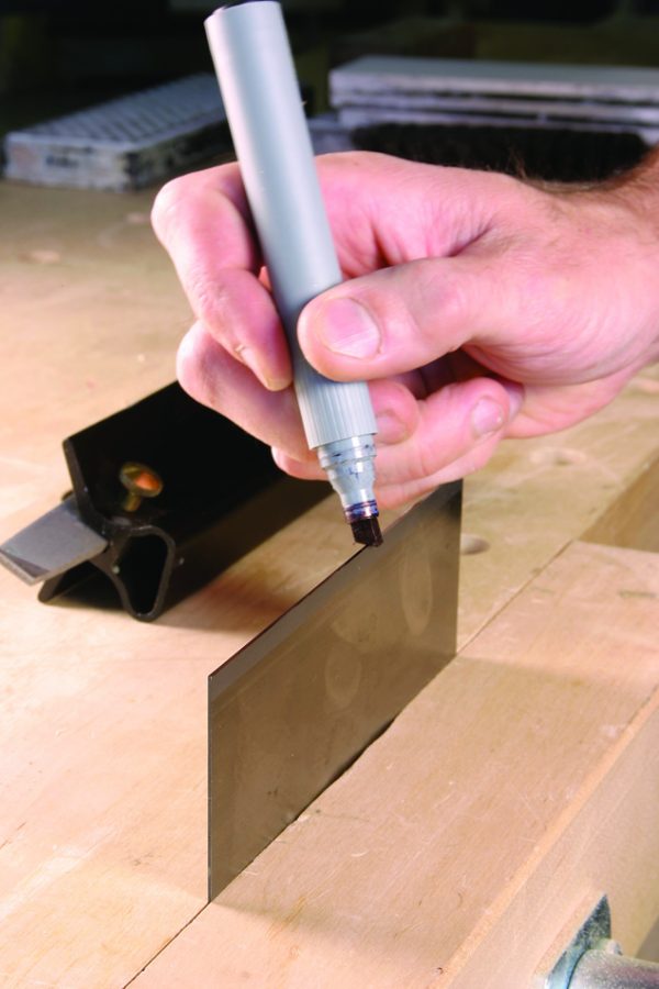 A Better Way to Sharpen Scrapers | Popular Woodworking