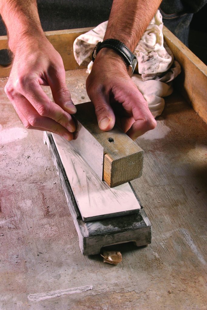 A Better Way to Sharpen Scrapers | Popular Woodworking