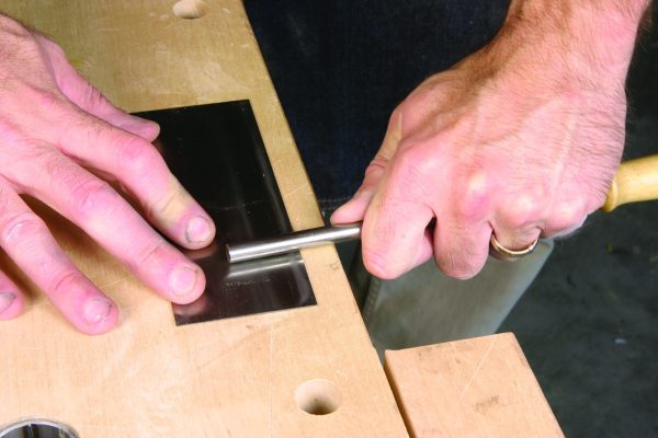 A Better Way to Sharpen Scrapers | Popular Woodworking