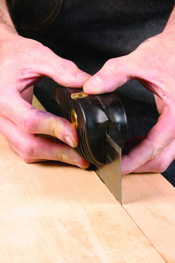 A Better Way to Sharpen Scrapers | Popular Woodworking