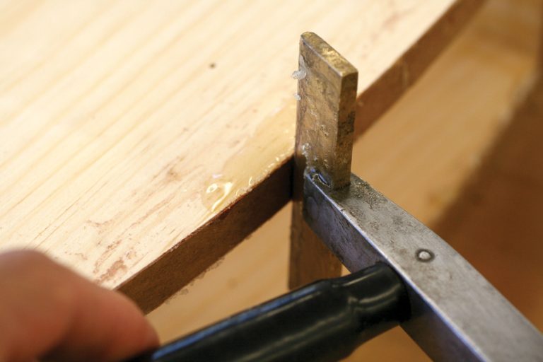 Traditional Hide Glue Veneering | Popular Woodworking