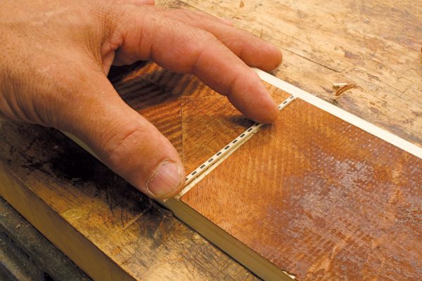 Veneering the Curve | Popular Woodworking
