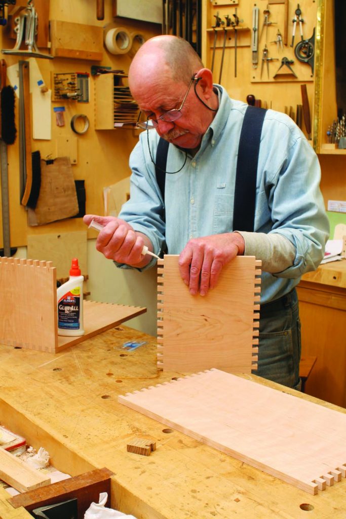 A Craftsman’s Tool Chest | Popular Woodworking