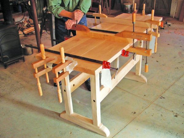 No-Nonsense Workbench | Popular Woodworking