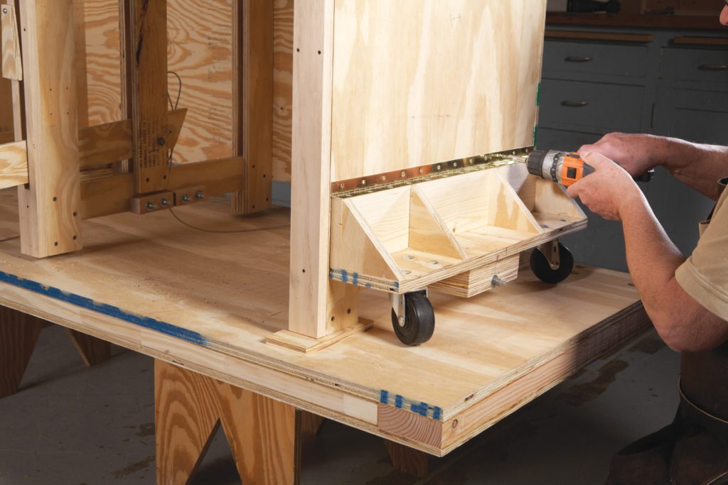 Power Tool-Friendly Bench | Popular Woodworking