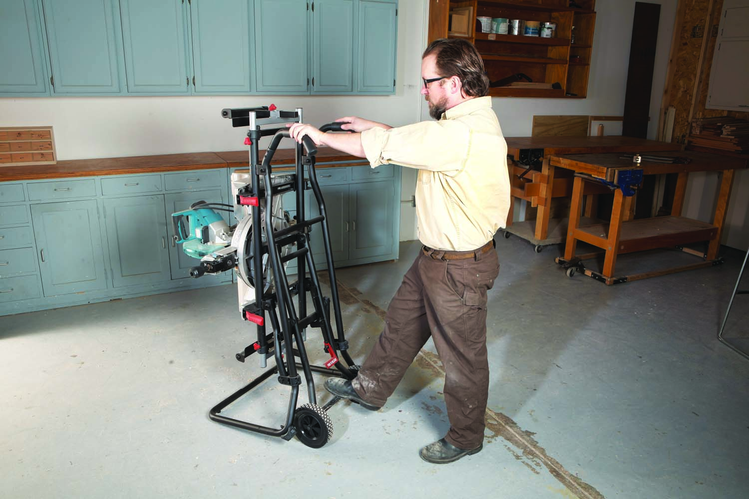 Craftsman Gravity Stand | Popular Woodworking