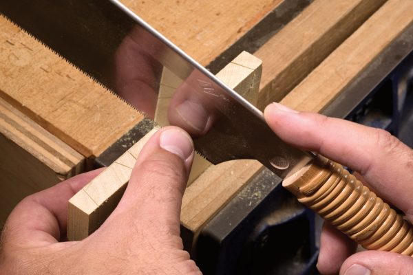 How to Cut Dovetails by Hand | Popular Woodworking