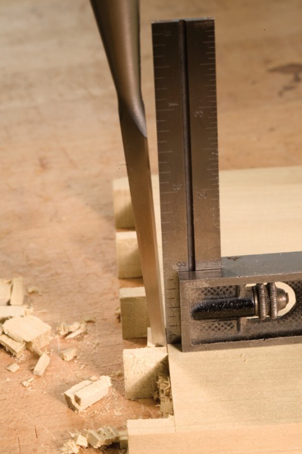 How to Cut Dovetails by Hand | Popular Woodworking