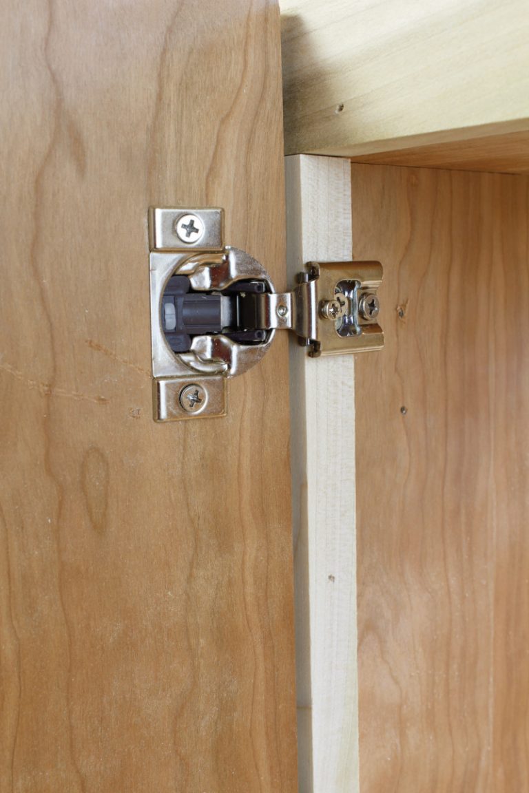 Installing 8 Common Hinges | Popular Woodworking