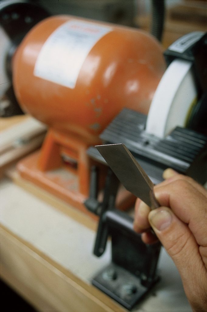 Resurrecting Chisels | Popular Woodworking