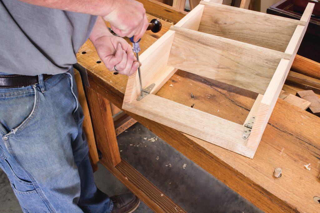 The Shaker Stepladder | Popular Woodworking