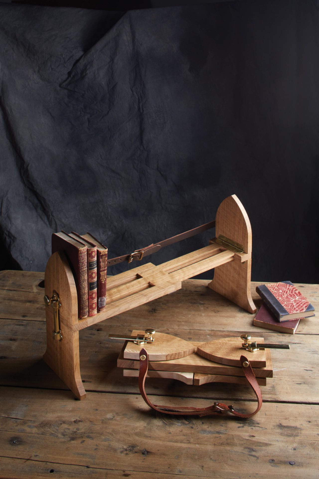 Folding Campaign Bookshelf | Popular Woodworking