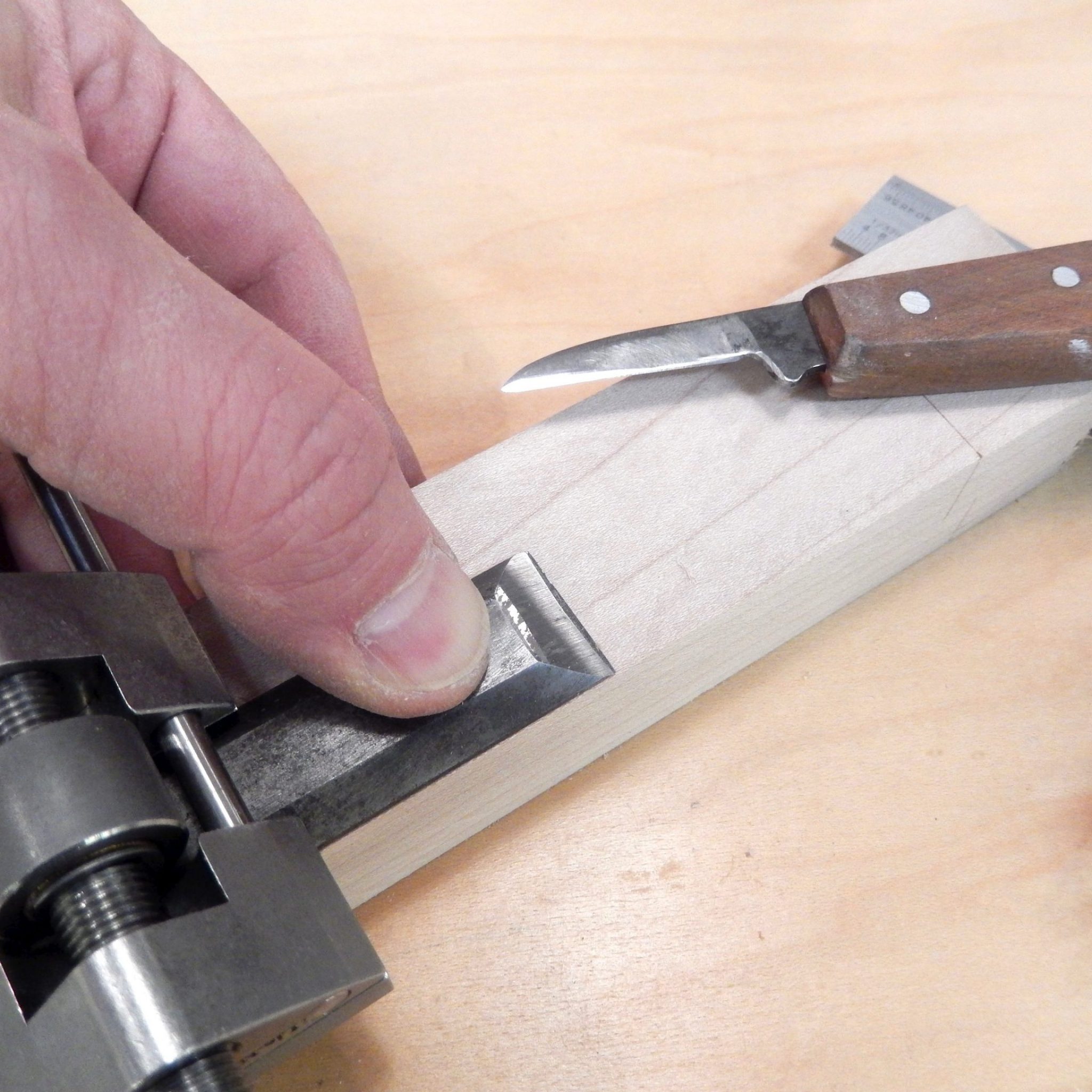 Make a Honing Guide Angle Setting Jig | Popular Woodworking