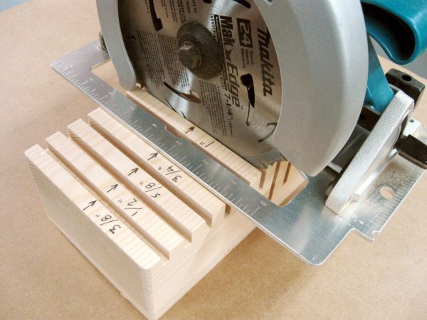 Circular-Saw Depth Gauge | Popular Woodworking