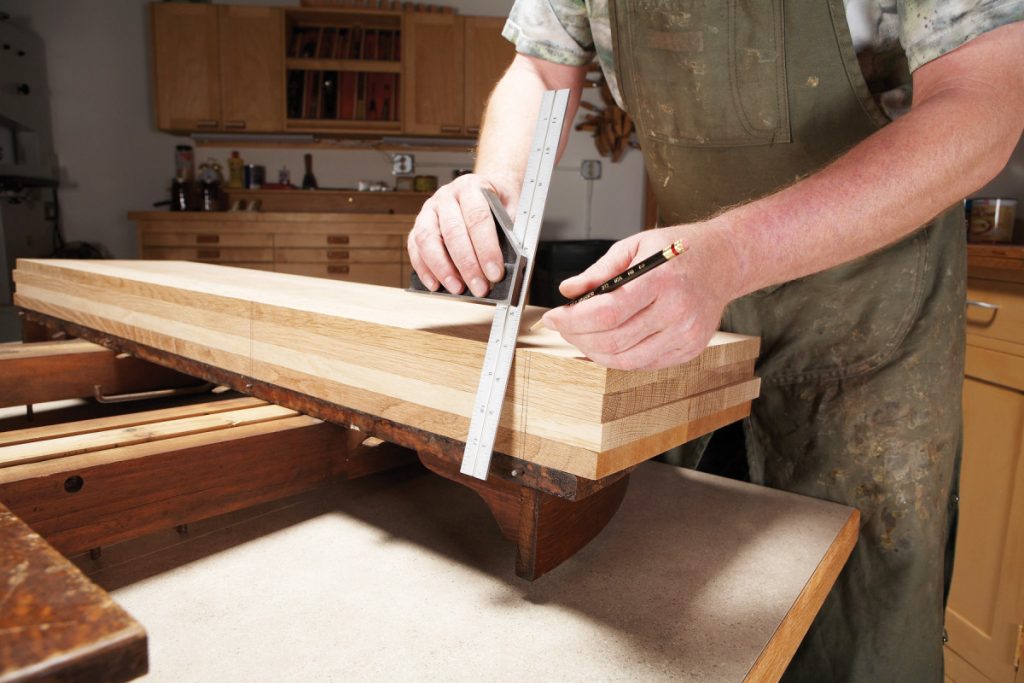 Restore a Round Oak Table | Popular Woodworking