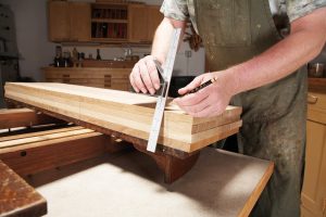 Restore a Round Oak Table | Popular Woodworking