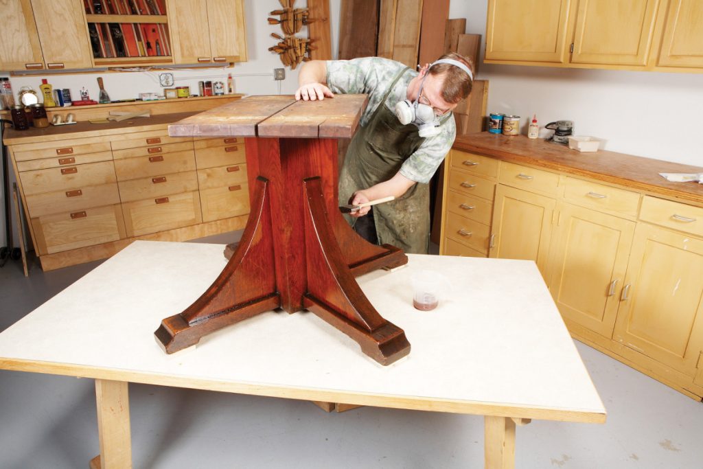 Restore a Round Oak Table | Popular Woodworking
