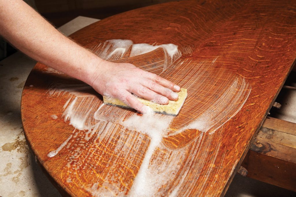 Restore a Round Oak Table | Popular Woodworking