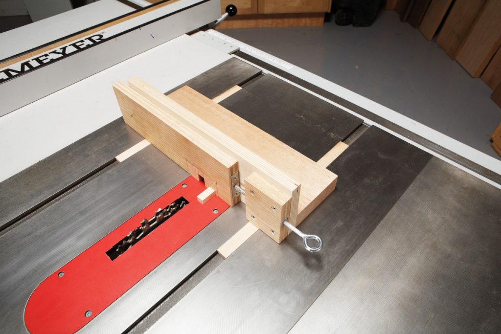 Adjustable Box Joint Jig | Popular Woodworking