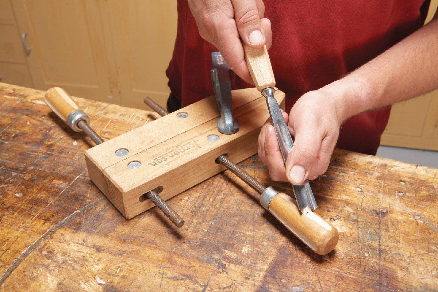 Groovy Hand Screws | Popular Woodworking