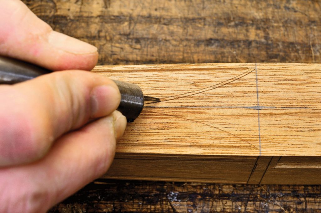 Federal-style Inlay Bellflowers & Stringing | Popular Woodworking