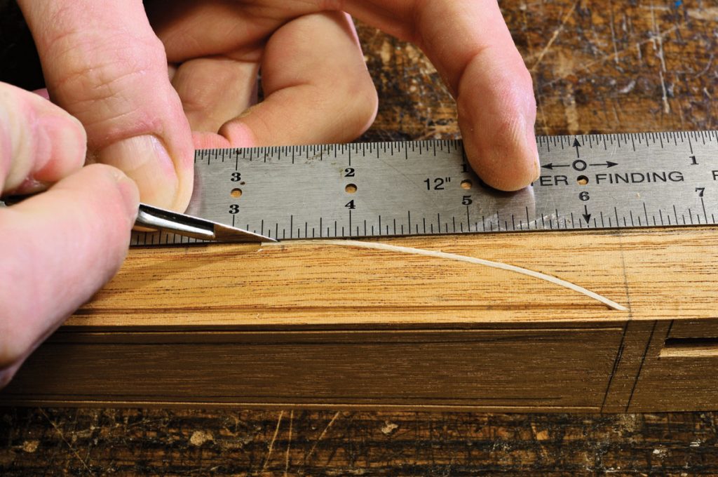 Federal-style Inlay Bellflowers & Stringing | Popular Woodworking