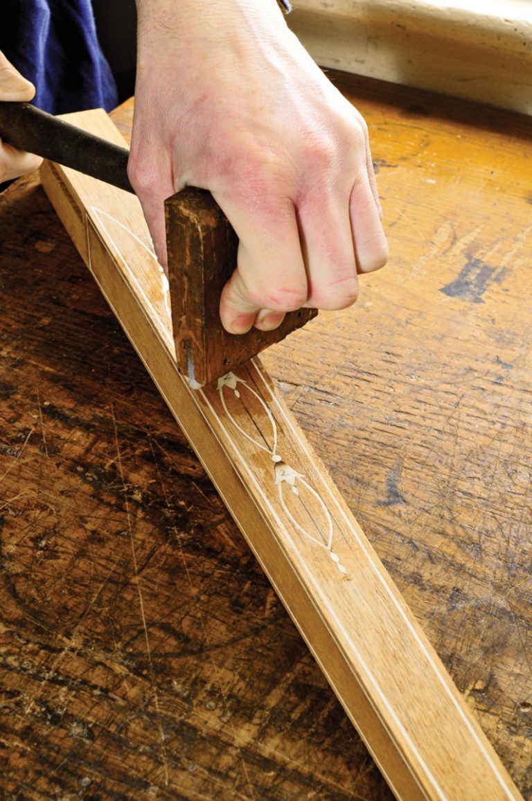 Federal-style Inlay Bellflowers & Stringing | Popular Woodworking