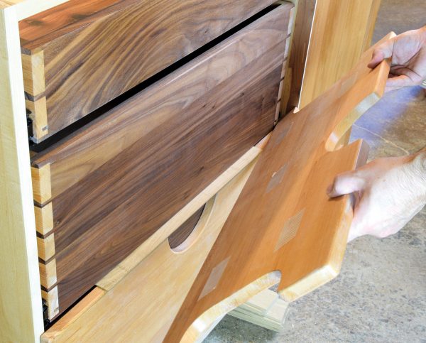 Mobile Assembly Table | Popular Woodworking