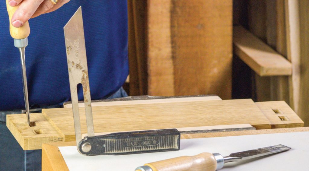 Dragonfly Side Table | Popular Woodworking