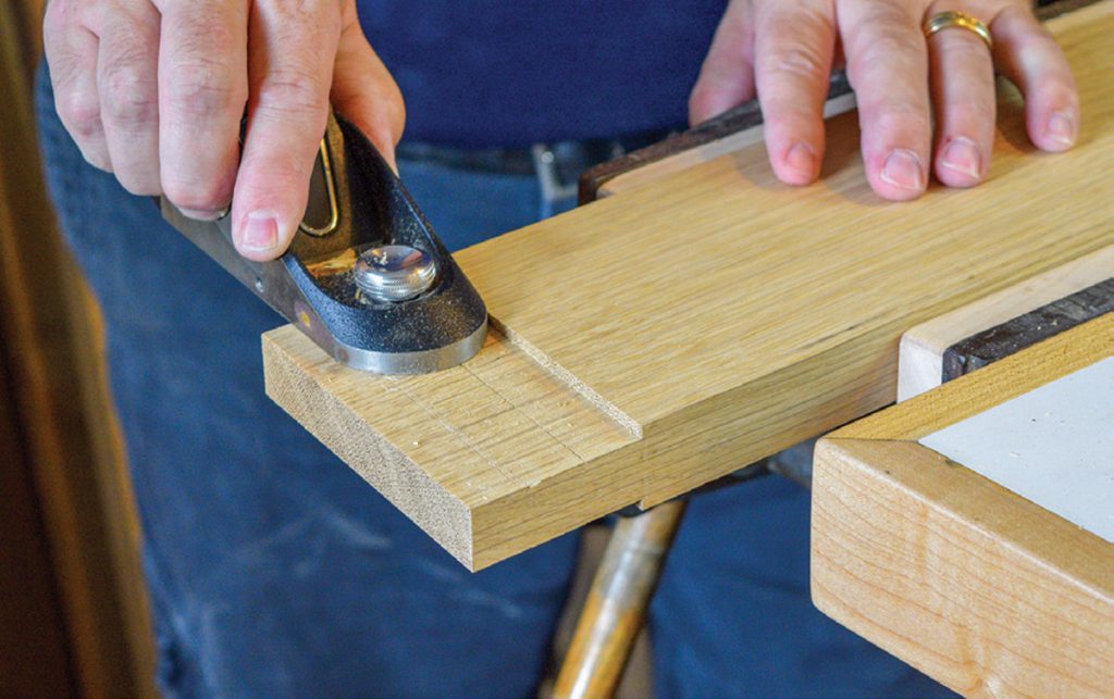 Dragonfly Side Table | Popular Woodworking