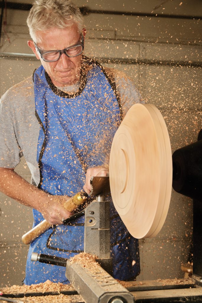 Carved Rim Bowl | Popular Woodworking