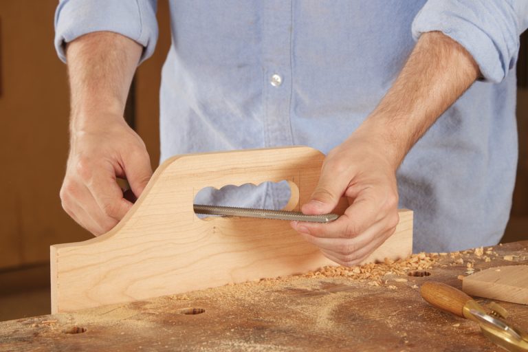 Dovetailed Shaker Tray | Popular Woodworking