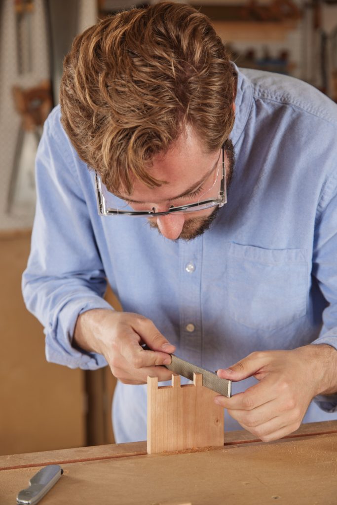Dovetailed Shaker Tray | Popular Woodworking