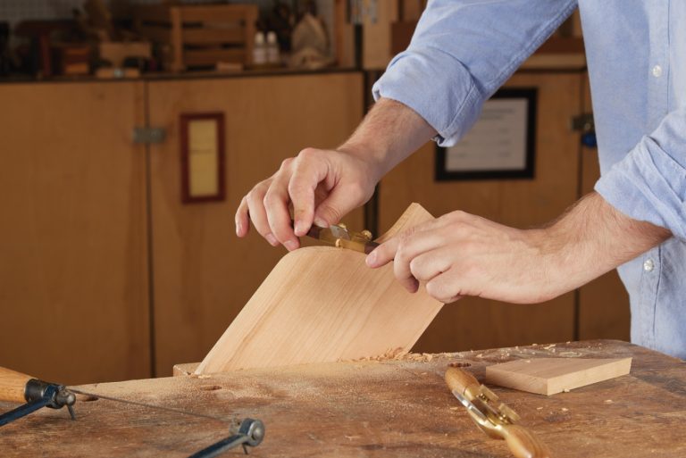 Dovetailed Shaker Tray | Popular Woodworking