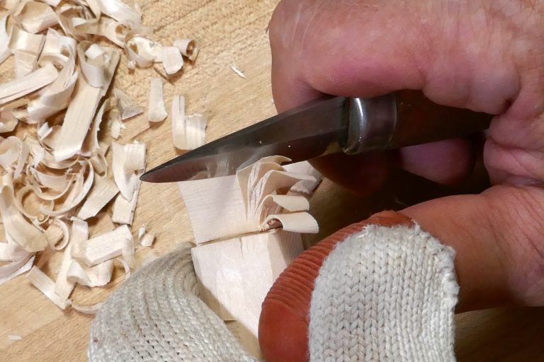 Whittling Basics, Part 4 | Popular Woodworking
