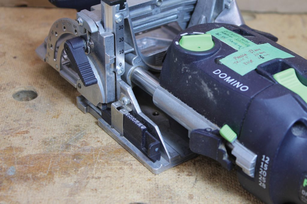 A Stylish Folding Wall-Mounted Valet | Popular Woodworking