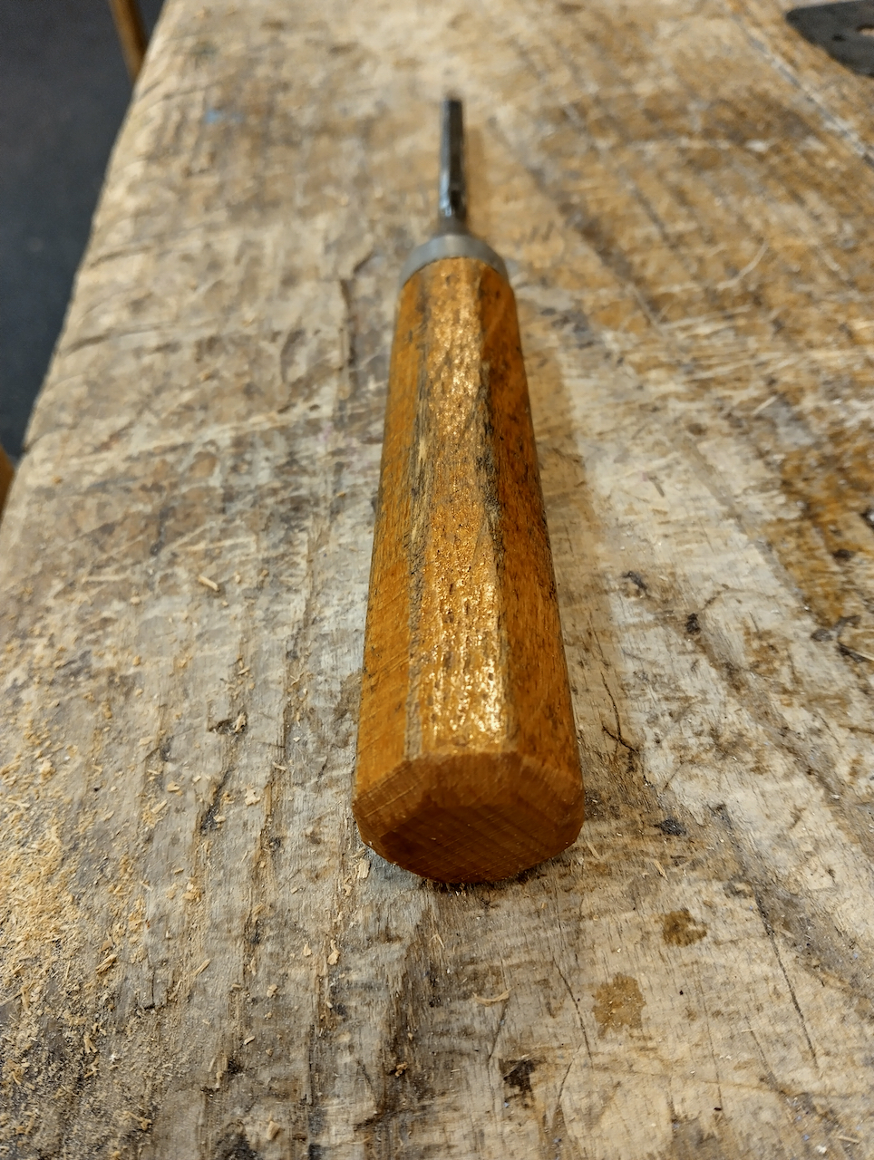 Retrofitting a Chisel’s Broken Plastic Handle with a Wooden One ...